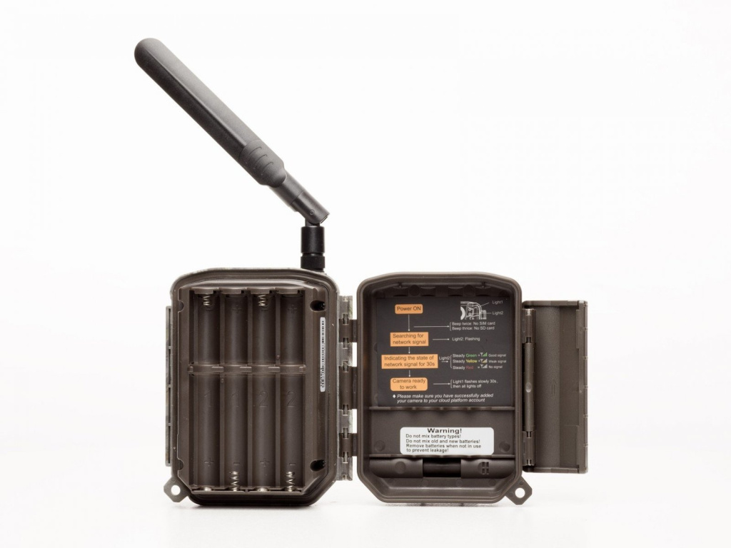 Fotopast UOVision Compact LTE + ZDARMA 16 GB karta - ZÁNOVNÍ | CEL-TEC